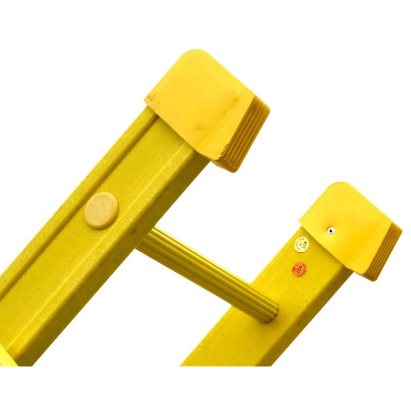 9512-1 Werner Co. 12' Type IA All Fiberglass Round Rung Extension ...